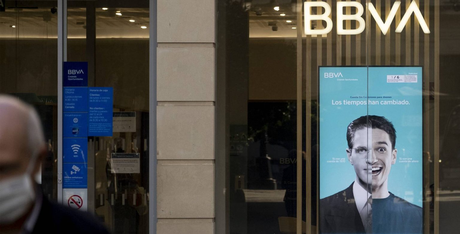 Opposite Trend In The Stock Market | ABC Money