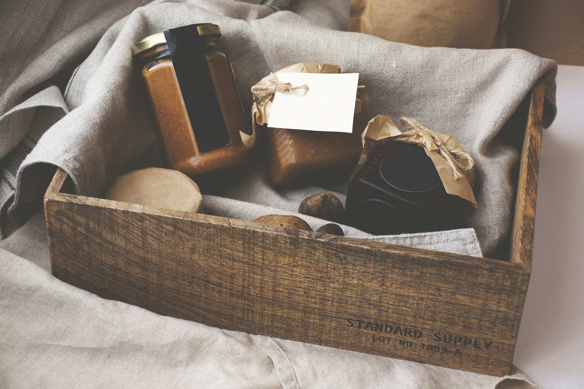 Reasons to Choose a Local London Hamper Delivery Service | ABC Money